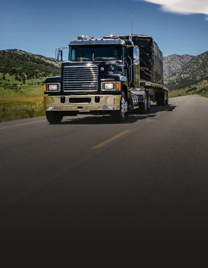 m DRIVE Semi Truck Transmission | Mack Trucks